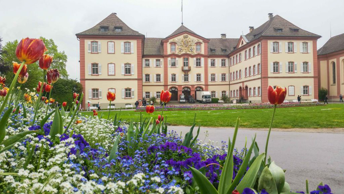 Wyspa kwiatowa Mainau na Jeziorze Bodeńskim